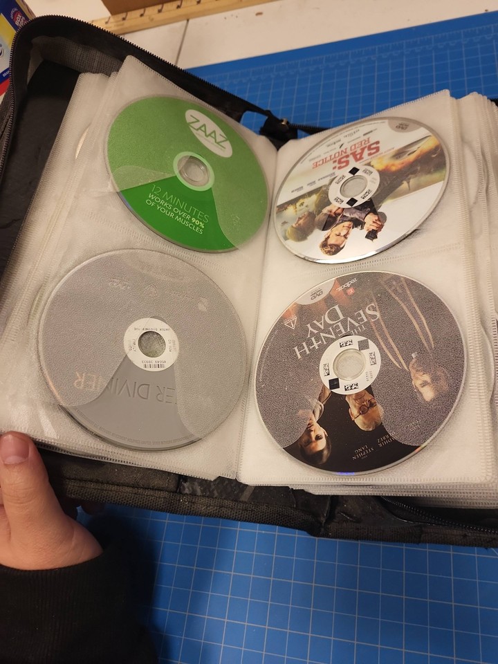 DVD CD Media Storage Binder Case with DVDs Movies Music Games ...