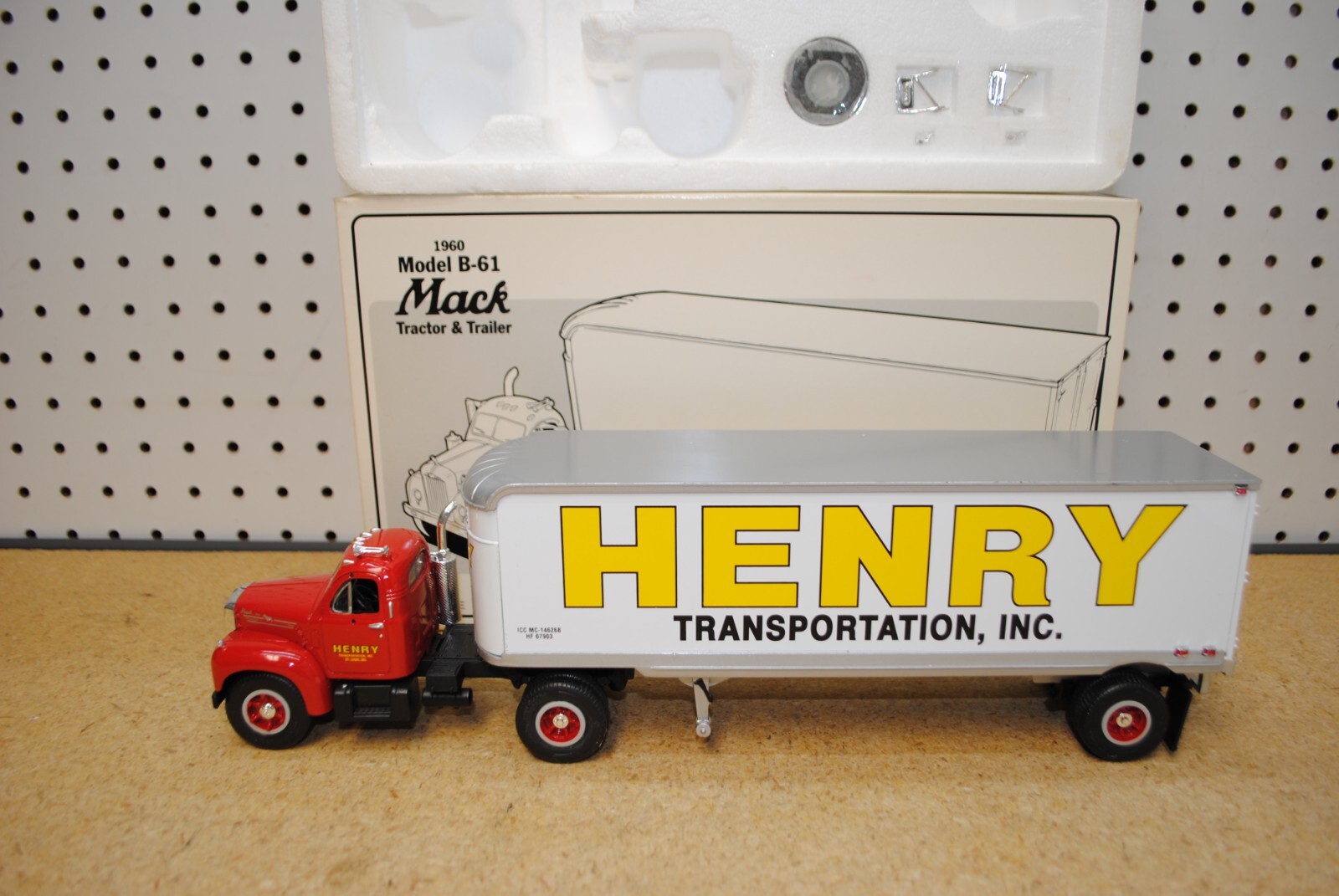 1/34 First Gear 19-1192 Henry Transportation 1960 Mack Model B Tractor ...
