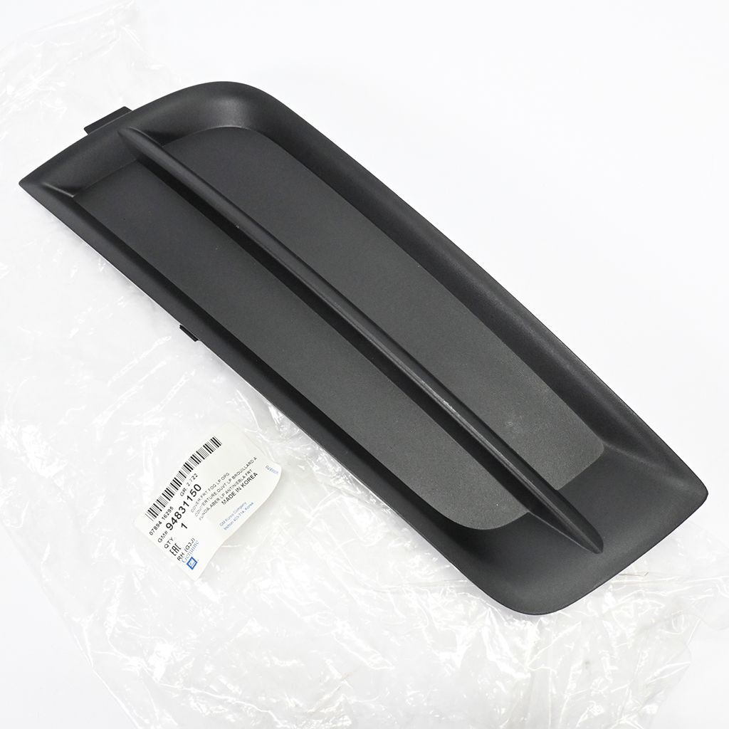 Genuine OEM GM 2011-2014 Cruze Fog Lamp Opening Cover Passenger ...