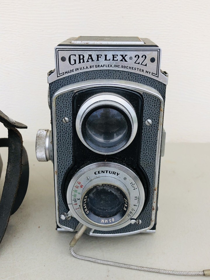GRAFLEX 22 TWIN LENS REFLEX CAMERA MODEL 200 VINTAGE CASE AS-IS | eBay