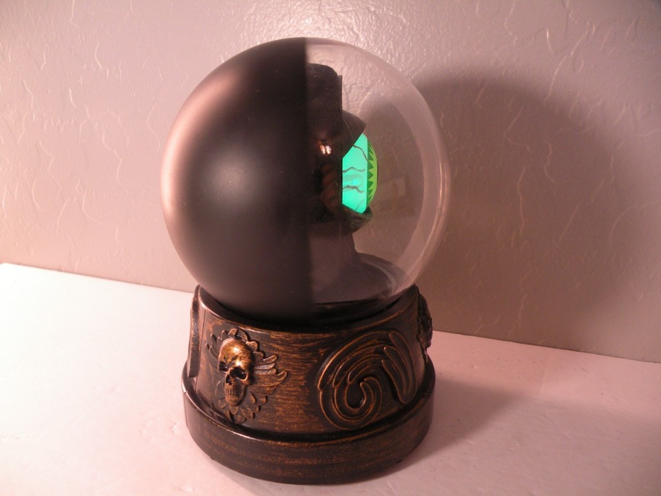 2016 Gemmy Halloween Talking Animated Crystal Ball Eyeball Motion ...