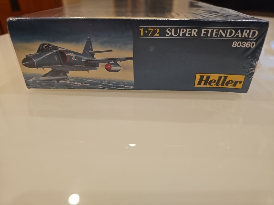 Heller 80360 - 1:72 Scale Super Etendard Model Kit NIB SEALED | eBay