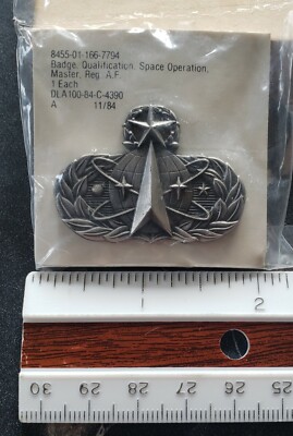 1984 USAF Air Force Space Operation Master Qualification Badge Pin NOS ...