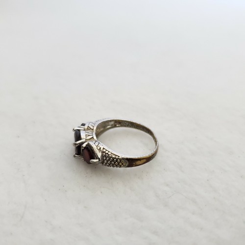 Vintage Costume Jewelry Pronged Ring 3 Ruby Red Stones W/ Silver Band 2 ...