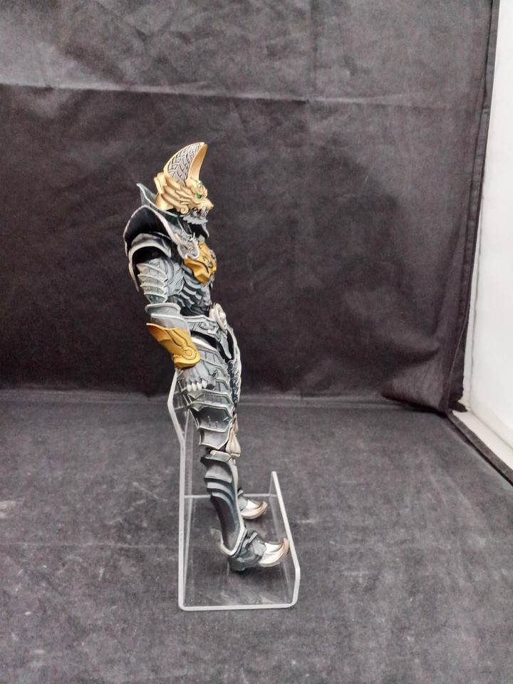 Garo Garo Model Number Golden Knight Garo Ryuuga Ver. Bandai Jvt12 | eBay