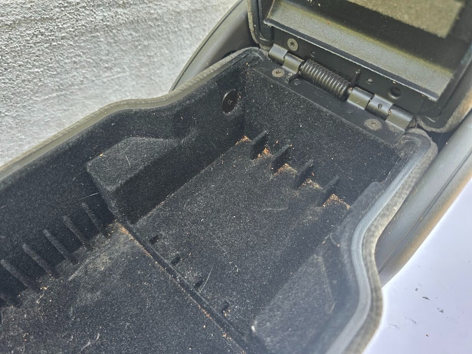 Buick LeSabre 2003-05 Center Console Lid Cup Holder Armrest Dark Gray ...