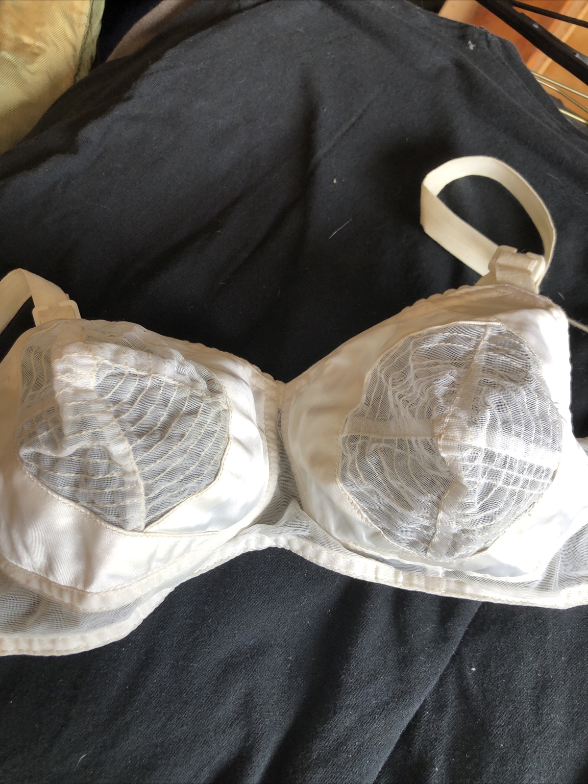 VINTAGE BULLET BRA Fredrick’s Of Hollywood 34B CONE … - Gem