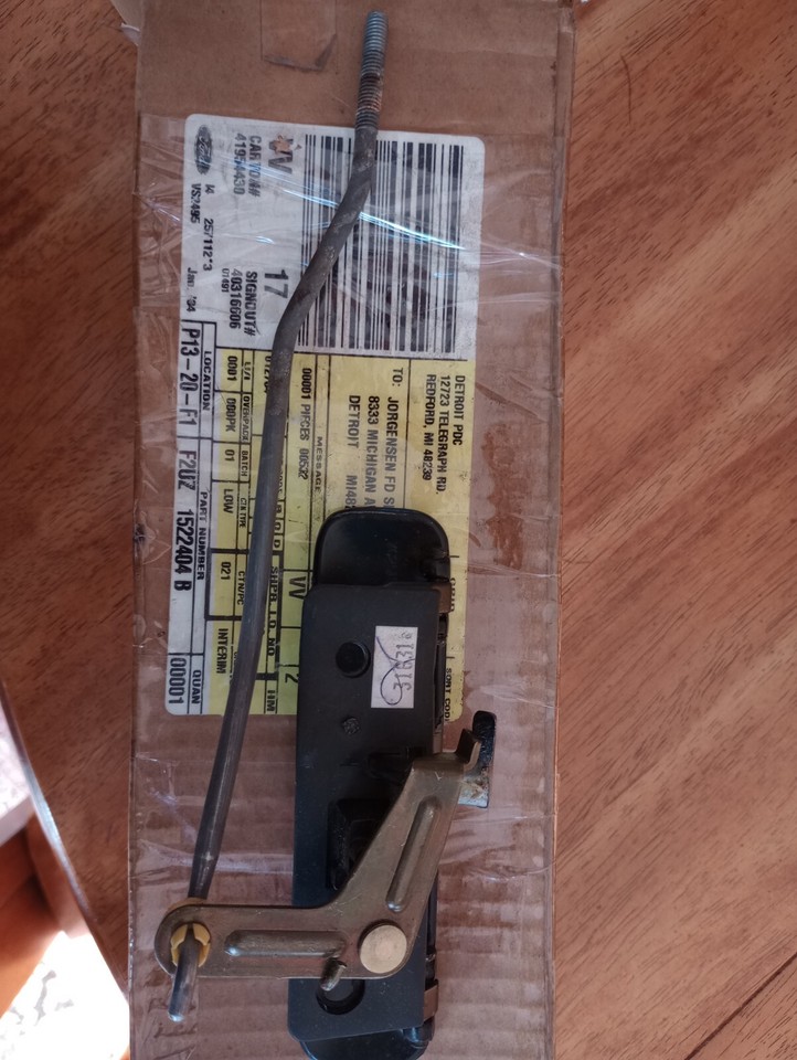 Genuine Ford F2UZ-152240-B NOS Passenger Front Exterior Door Handle 92 ...