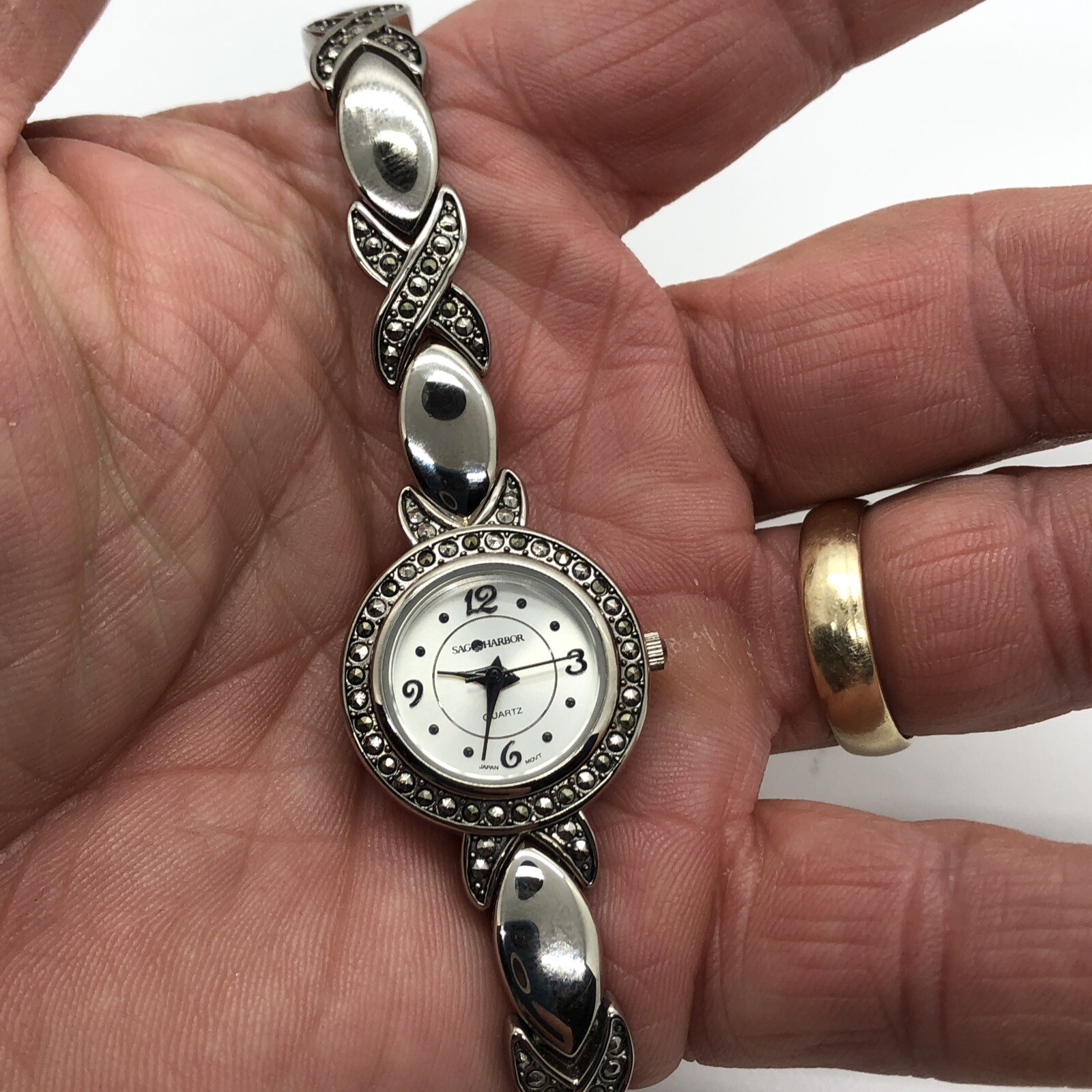 Sag Harbor Silvertone Ladies Quartz Watch ~ Black Stones ~ New Battery ...