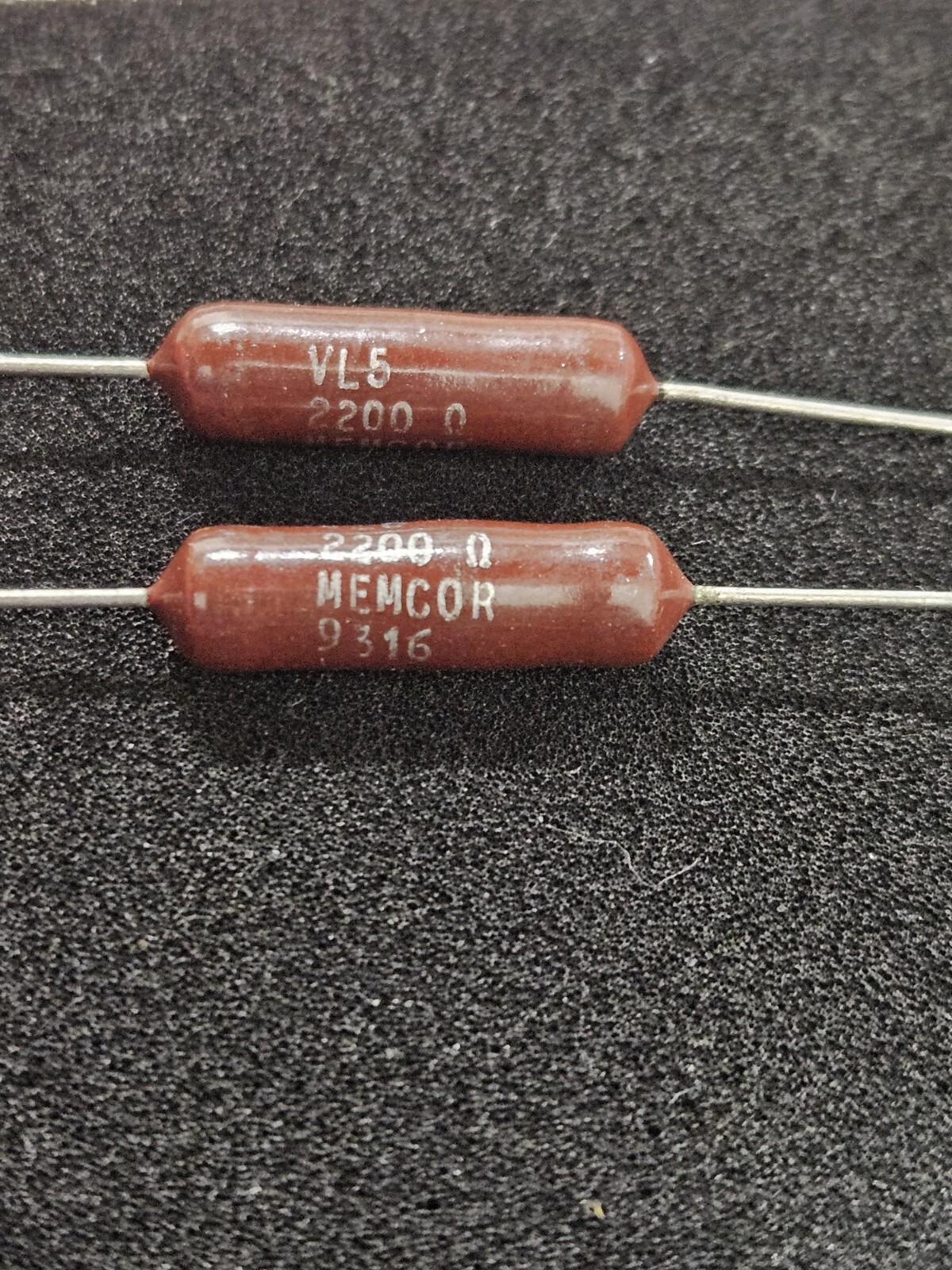 25 PCS MEMCOR VL5 2200 OHM 5W 5% VITOROUS ENAMEL NOS (2889) | eBay
