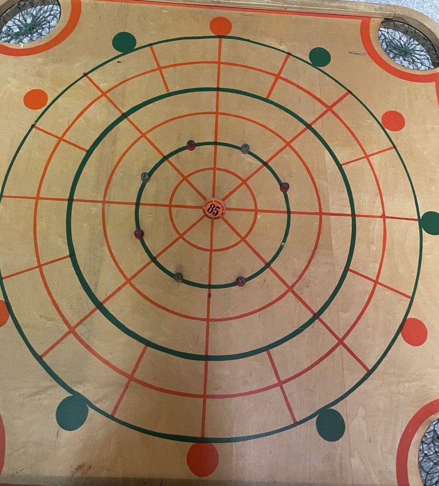 OFFICIAL “CARROM COMPANY” GAME BOARD #85 WITH ORIGINAL CUE STICKS ...