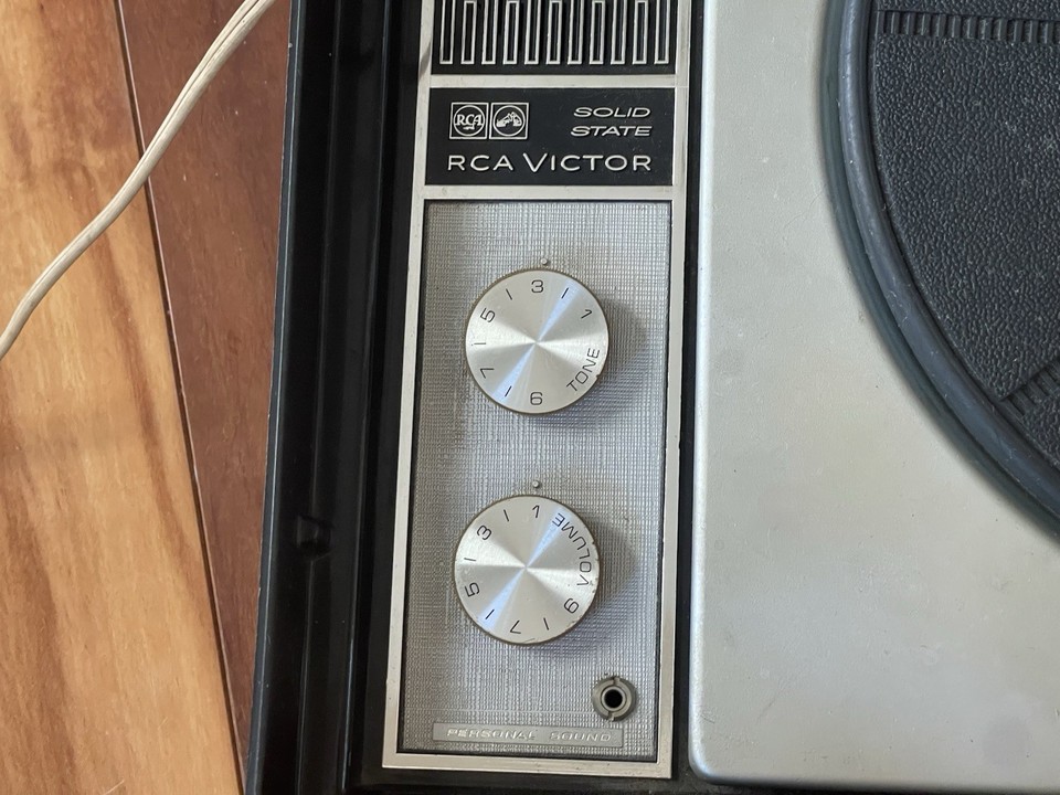 🔥 RARE Vintage RCA Victor Record Player Portable Solid State VHP14 As ...