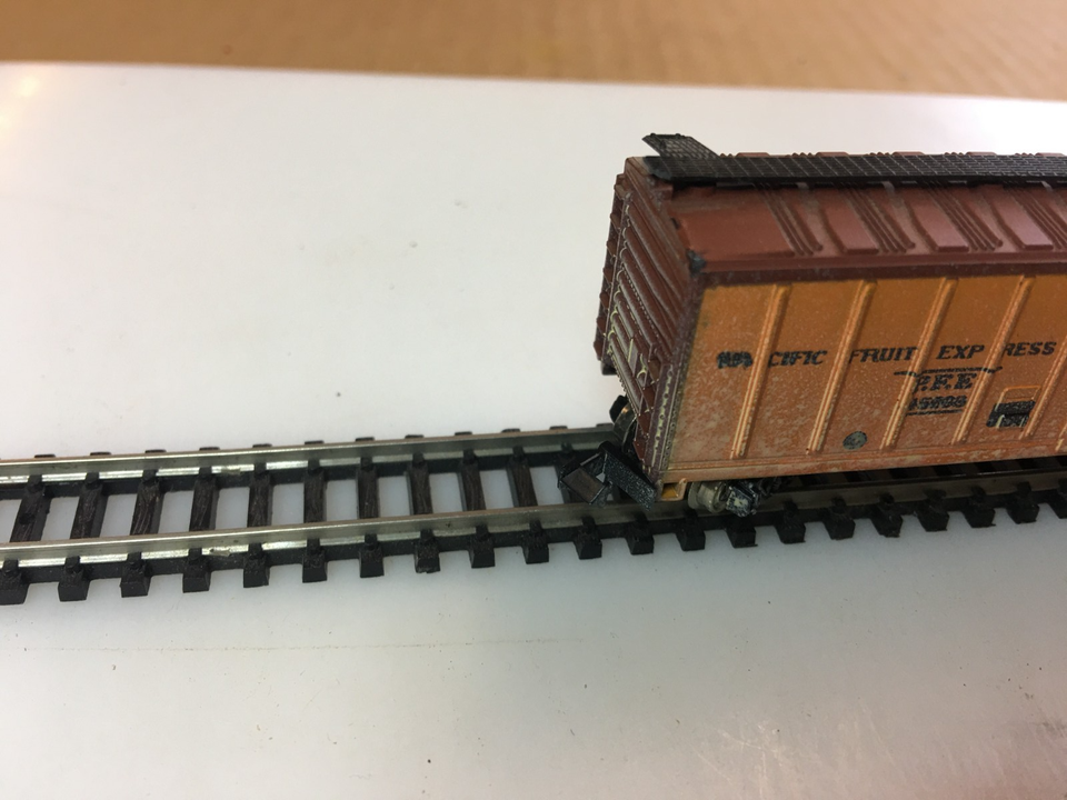Weathered Pacific Fruit Express Box Car PFE 45898 N Scale Trains | eBay