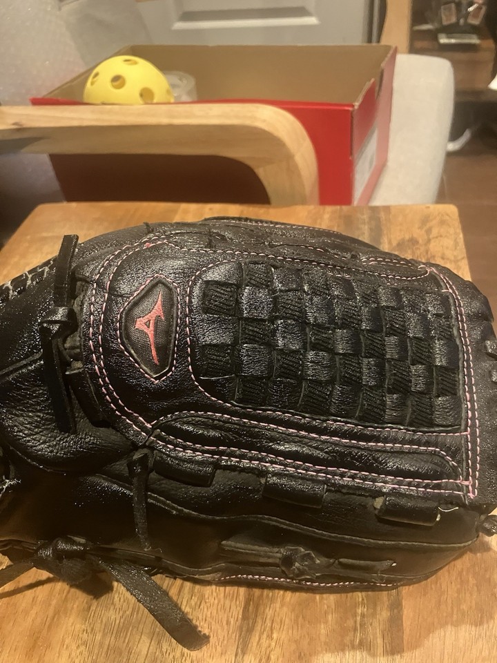 Mizuno GPP-1257-D3 Girls 12.5” Jenny Finch RHT Black Softball Glove ...