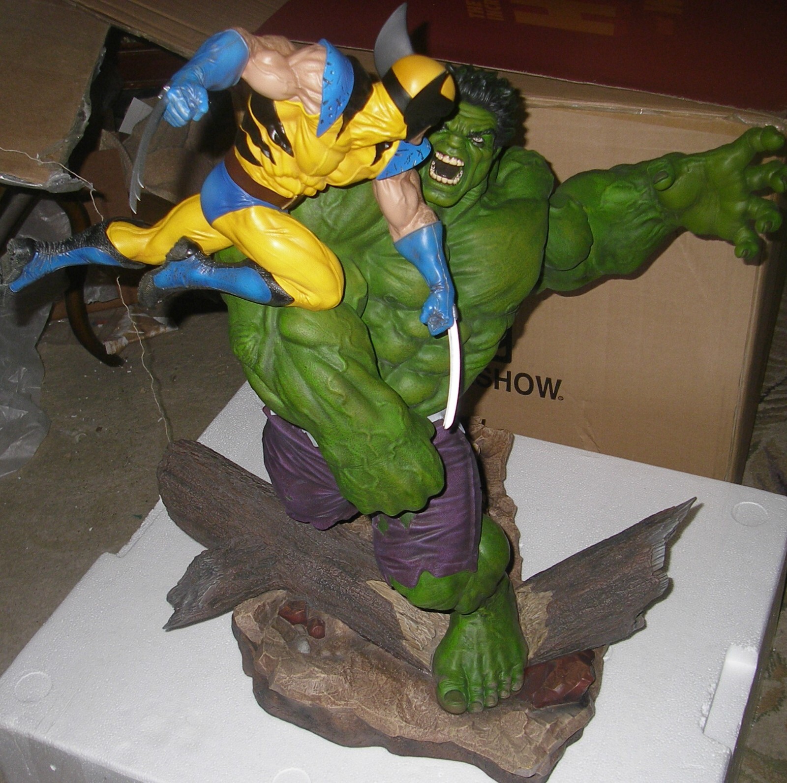 HULK vs WOLVERINE - Sideshow Maquette Collectors Statue 747720223516| eBay