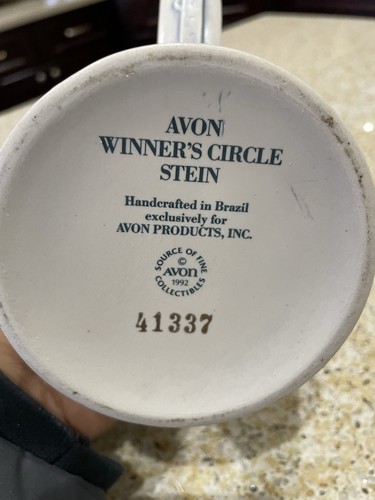 VERY RARE AVON KENTUCKY DERBY HORSE RACING-WINNER'S CIRCLE STEIN 1992 ...