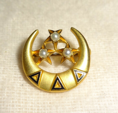 Delta Delta Delta Badge
