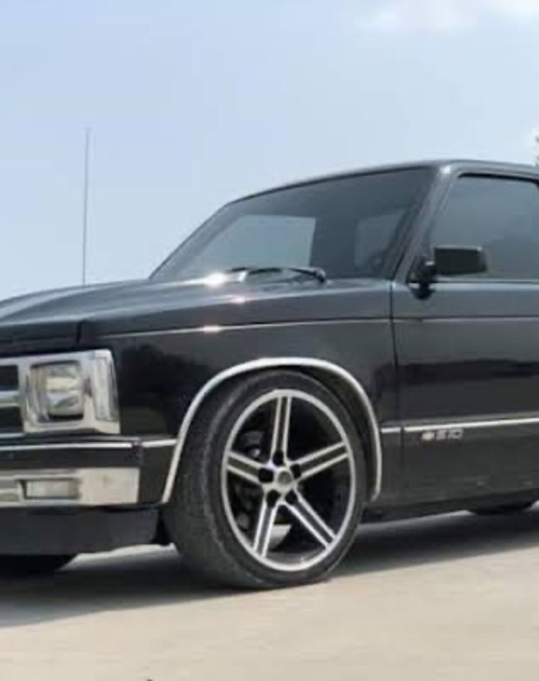 (4) 17" CHEVY IROC Z 1987 WHEELS 17X8" BLACK RIMS 5X4.75" 4.5" BS FIT ...