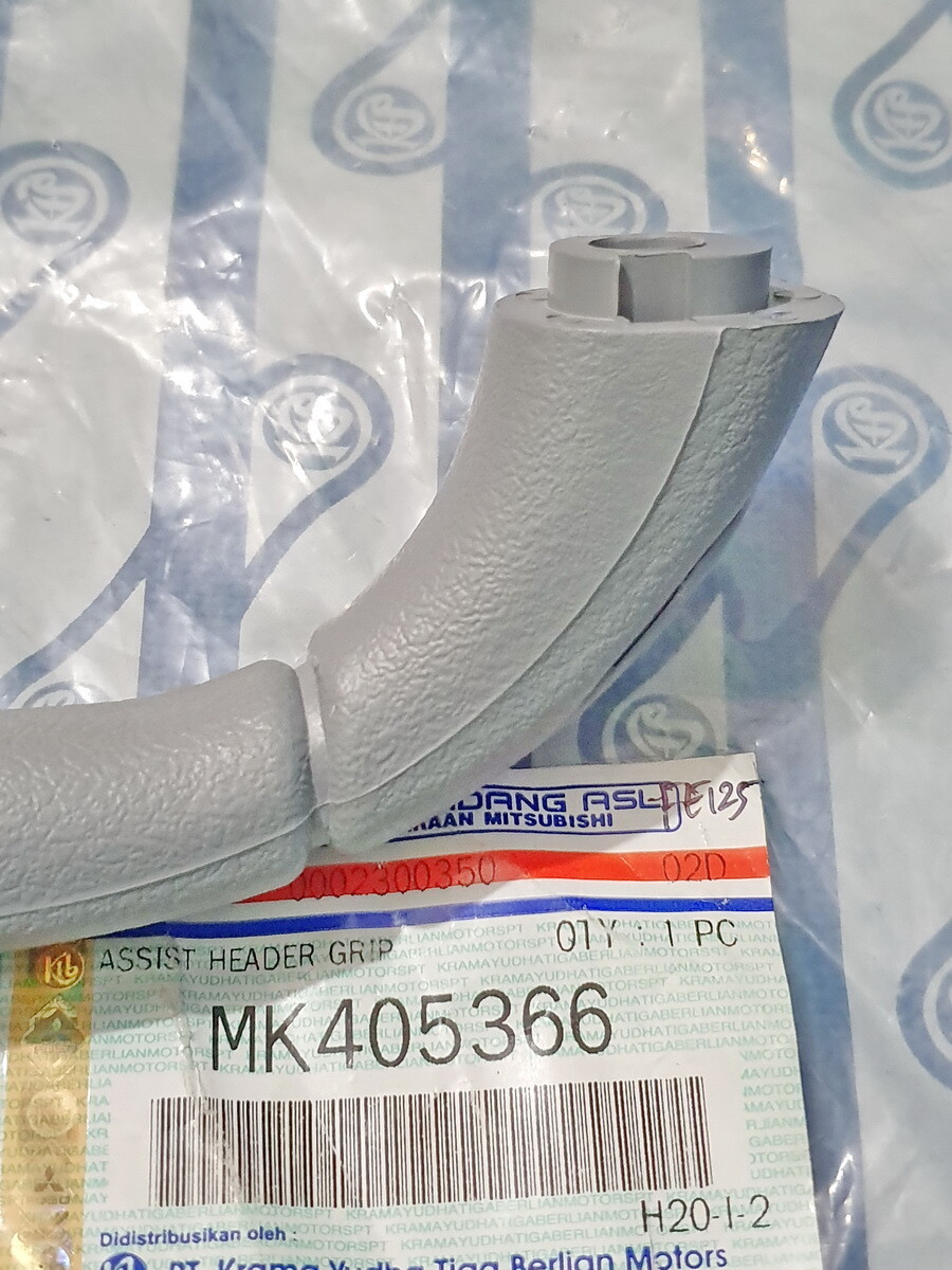 MITSUBISHI FUSO CANTER FE434 FE444 FRONT DOOR INTERIOR HANDLE GRIP ...