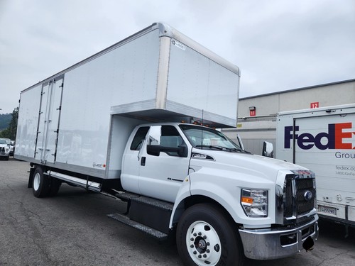 SUPER MOVER BOX TRUCK HI CUBE MOVER EXTRA CAB SLEEPER FORD FREIGHTLINER ...
