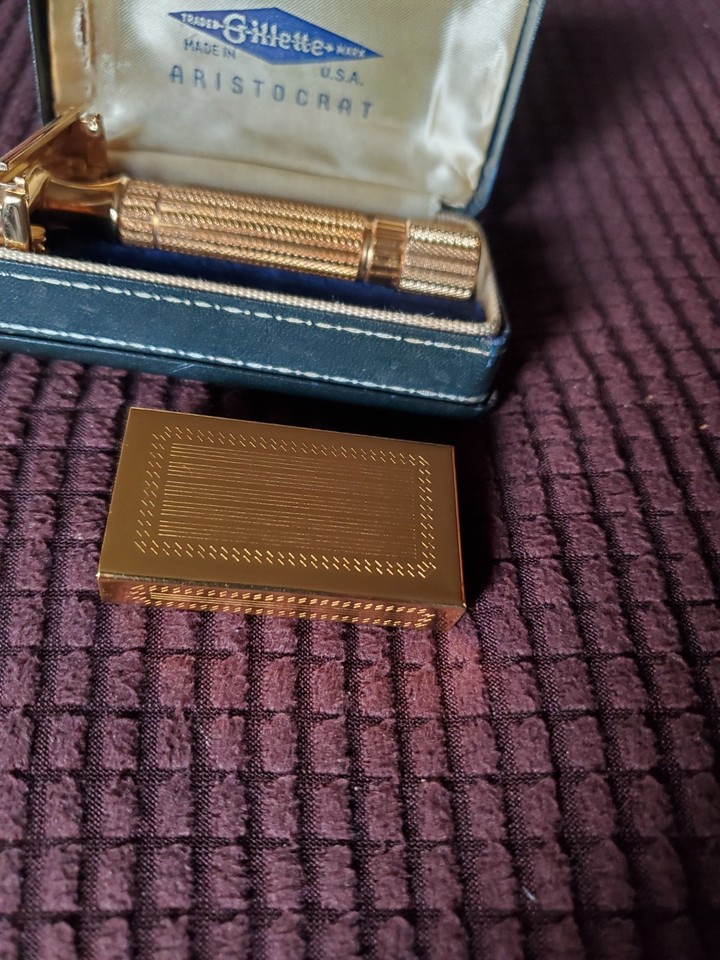Vintage Gillette Aristocrat Gold Plated Safety Razor w/Blade Holder and ...