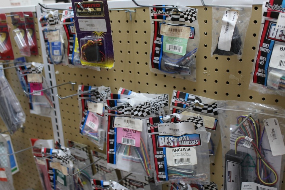 Car audio installation kits wiring faceplace best kits huge lot over 60 ...