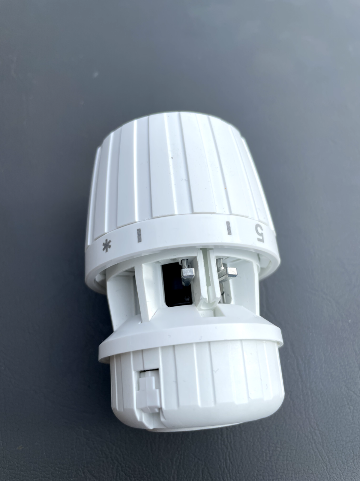 Danfoss 013G2990 Radiator thermostat Valve Head NEW | eBay UK