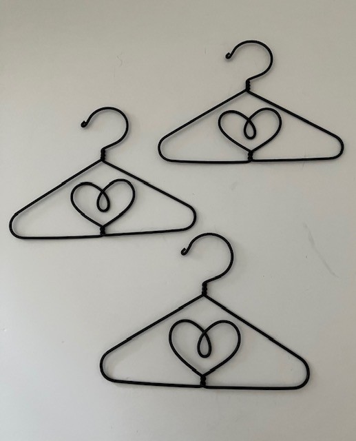 Pleasant Co American Girl - Black Heart Wire Hangers | eBay