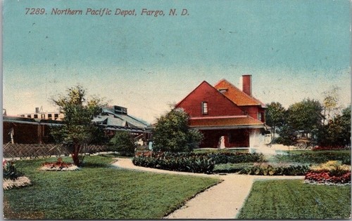 FARGO, North Dakota Postcard NORTHERN PACIFIC RAILROAD DEPOT Train ...
