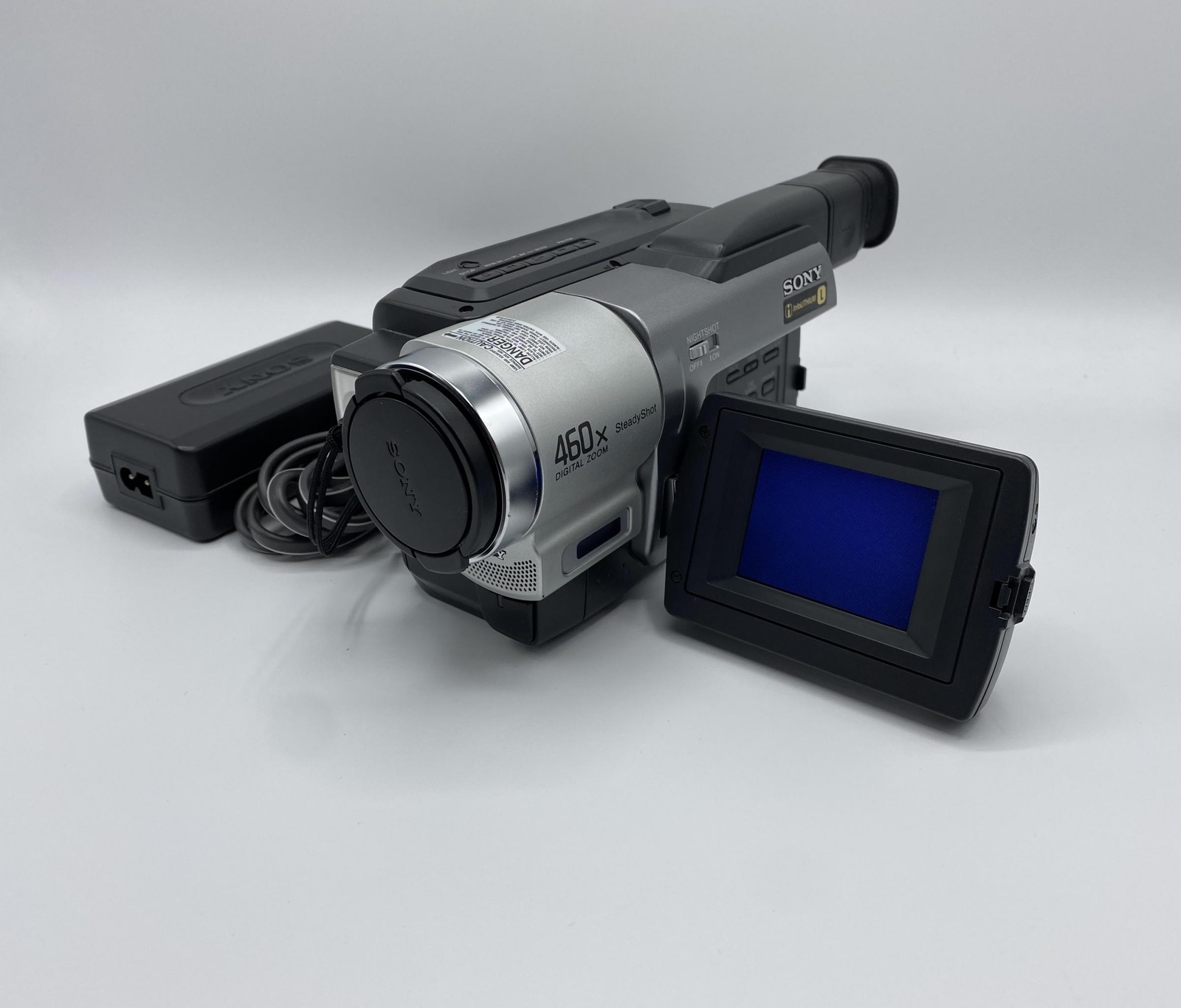 Sony PAL HandyCam Standard 8/Hi8 Camcorder - Video Transfer (CCD-TRV58E ...