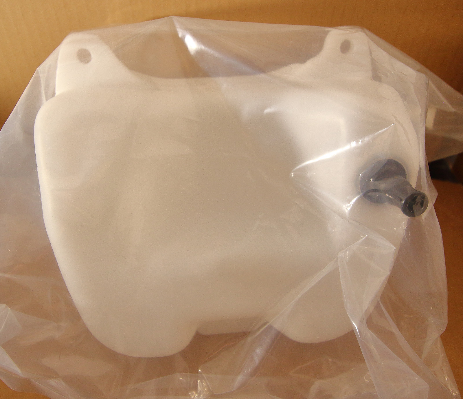 TOHATSU NISSAN 5 HP 2-STROKE INTEGRATED FUEL TANK P/N 369-70316-4 | eBay