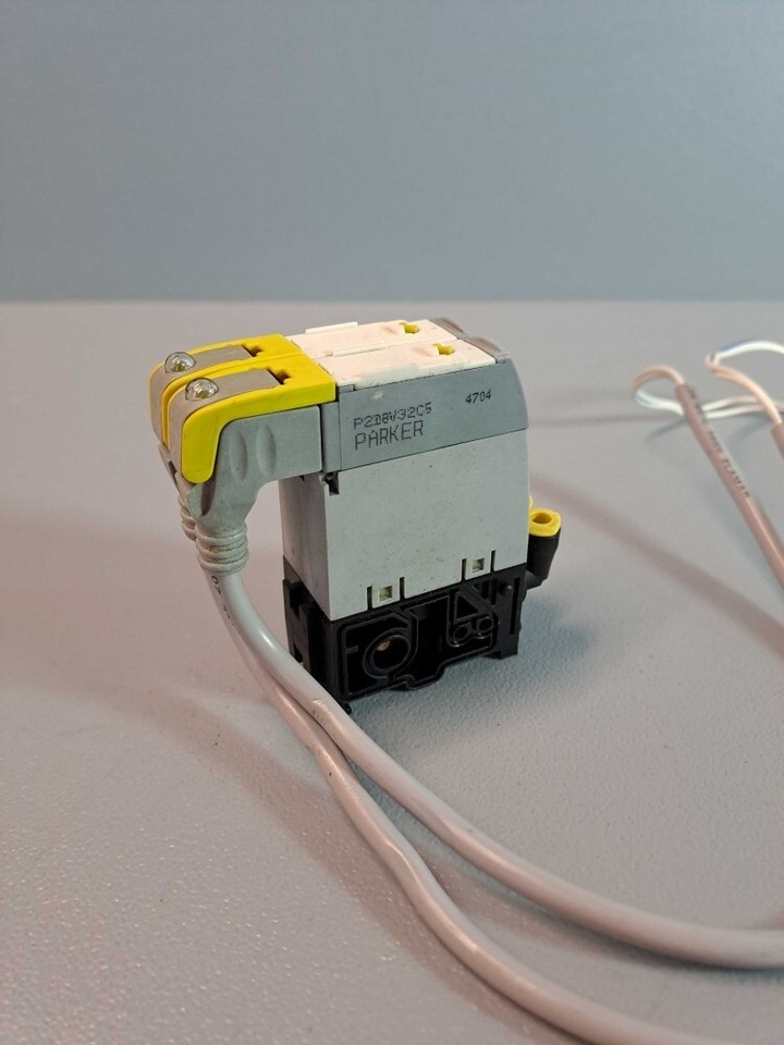 P2M - PARKER - P2M1*4EE / Pneumatic Solenoid Valve Moduflex Series USED ...