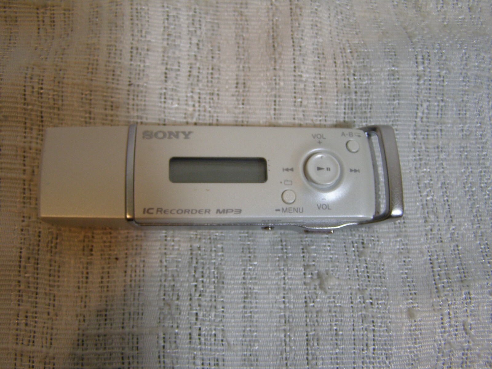 Sony ICD-U60 White 512MB Digital Media MP3 Player IC Memory Voice ...