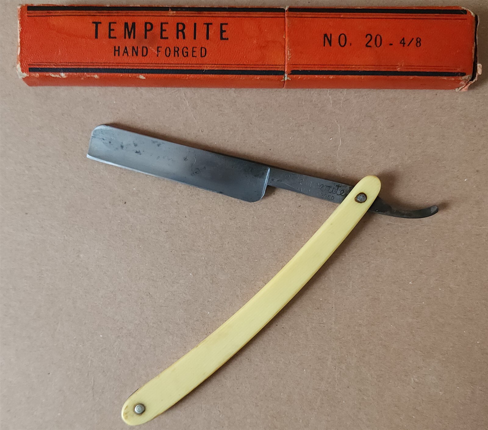 OLDER 5/8" TEMPERITE HANDFORGED ENGLISH STEEL STRAIGHT RAZOR No 20 ...