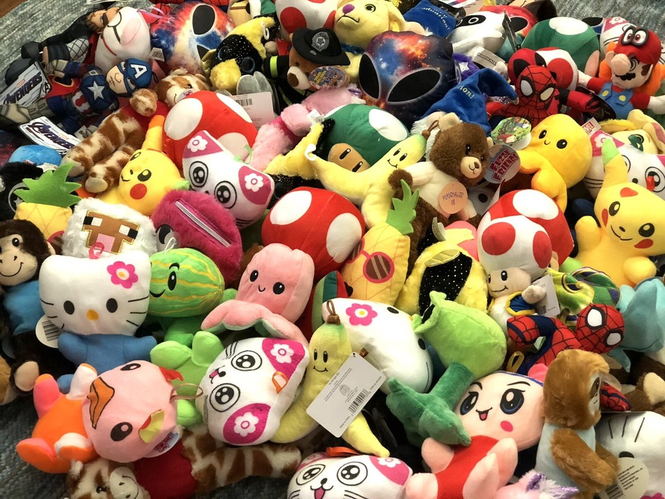 Crane Claw Machine Animal Plush Filler Mix 110 Pieces (40% Licensed ...