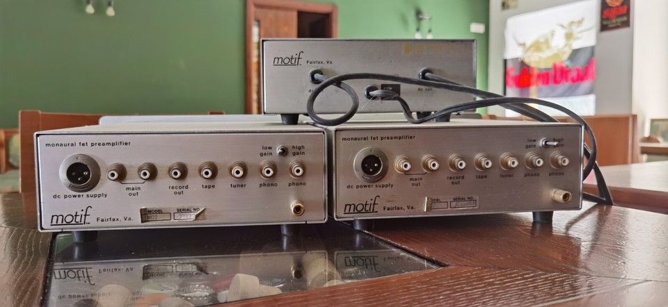 CONRAD JOHNSON MOTIF MC7 preamplificatore dual mono | eBay