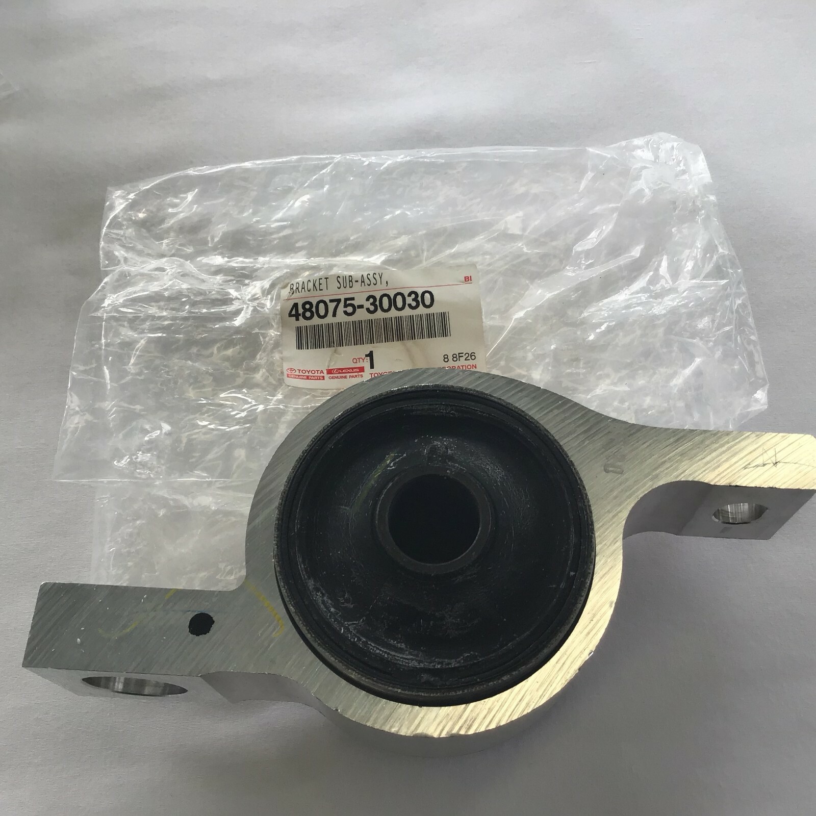 Genuine OEM Lexus Front Lower Control Arm Bushing Set 48075-30030 48076 ...