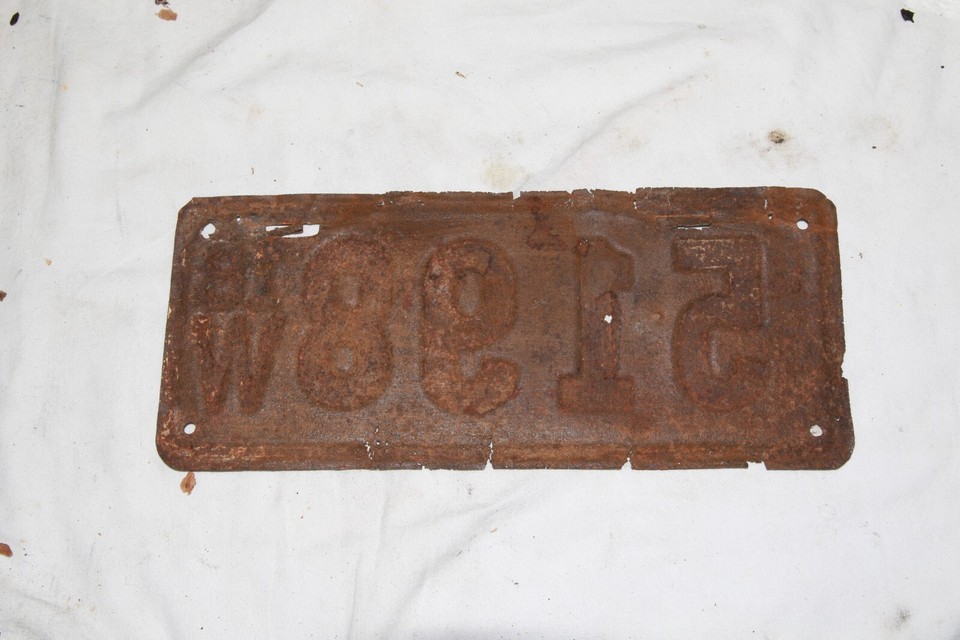 1918 18 Wisconsin License Plate 5198 RARE Lowrider hot rod rat rod LOW ...