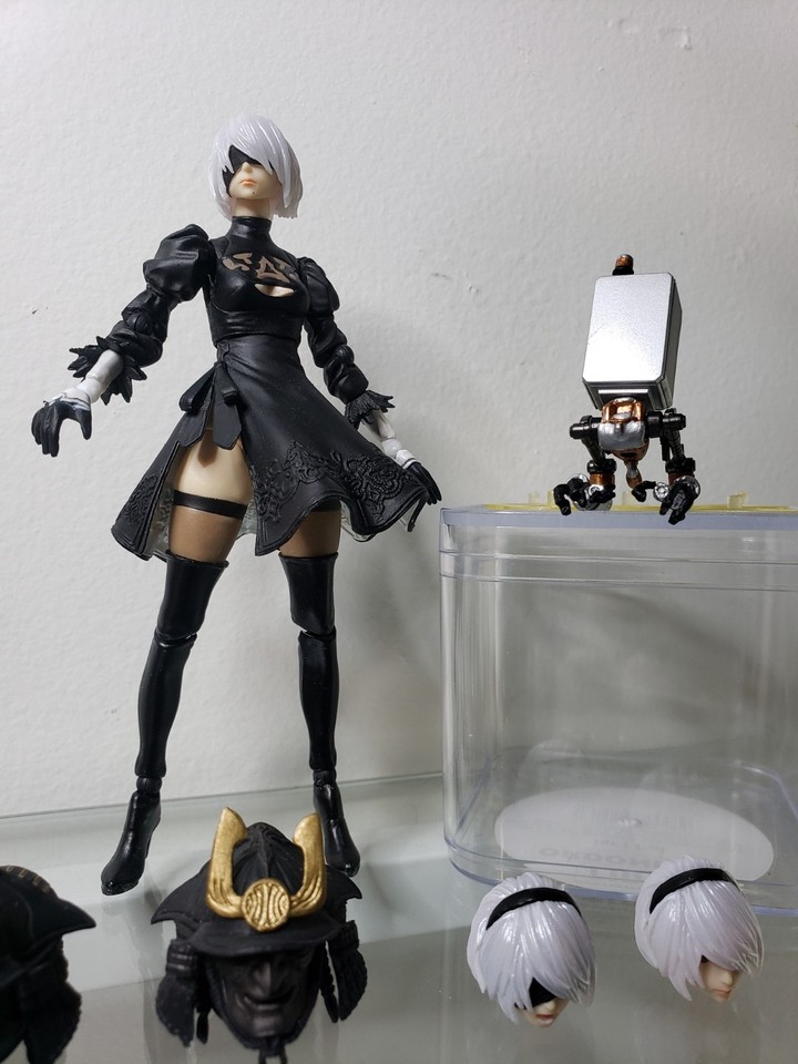 Nier Automata 2B Yorha No. 2 Type B 2.0 Action Figure & 2B Mouse Pad ...