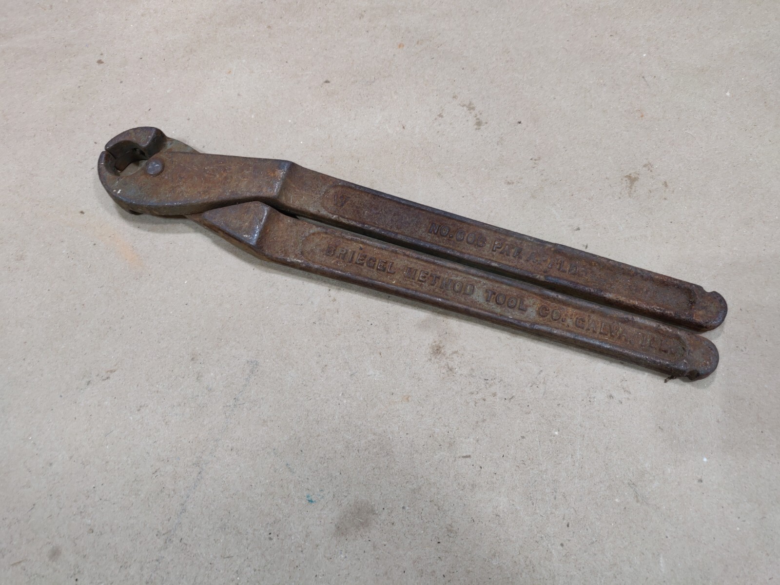 BRIEGEL METHOD VINTAGE CONDUIT CLAMP TOOL No. 606 - PAT APPLD - 12.5 ...