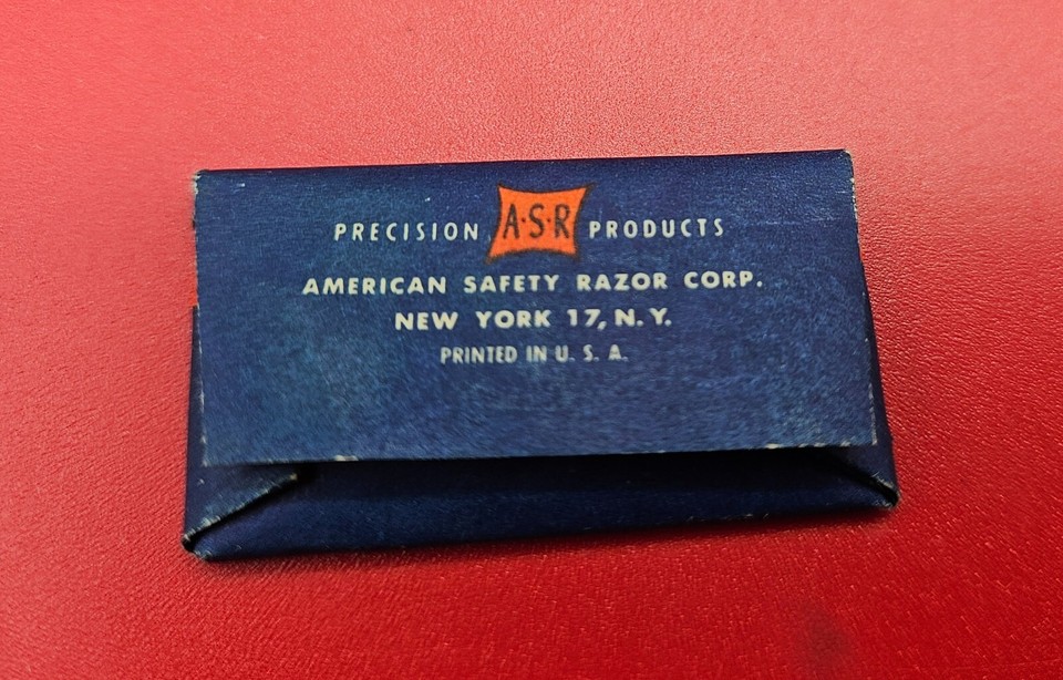 Vintage ASR Blue Star Blade and Gillette Super Blade dispenser | eBay