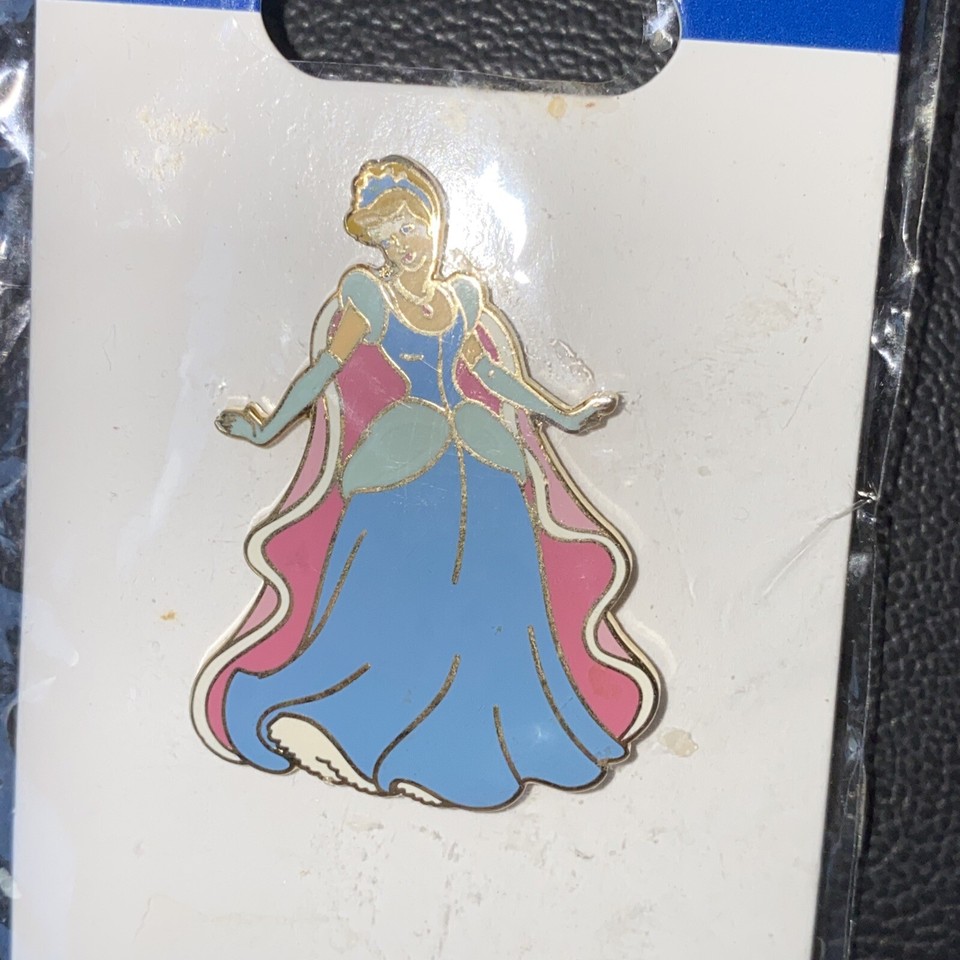 Jerry Leigh - Cinderella with Cape and Crown Disney Pin 48899 | eBay