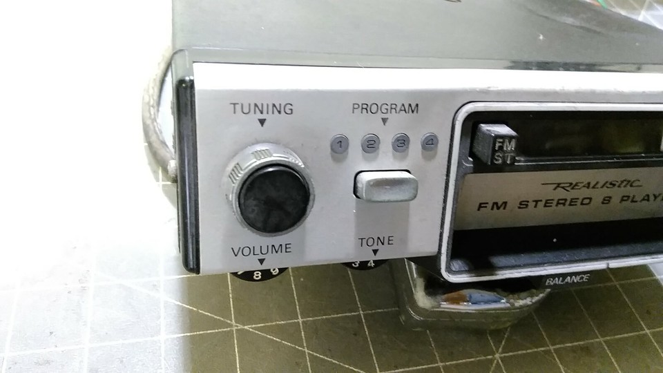 Vintage Realistic RS 12-1818 FM 8 Track Under Dash Radio | eBay