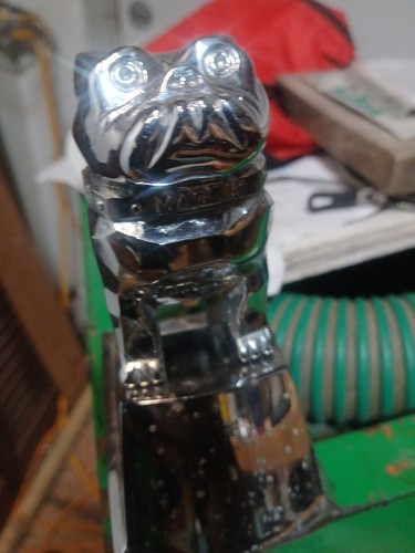 MACK TRUCK HOOD ORNAMENT BULL DOG STEP BASE CHROME | eBay