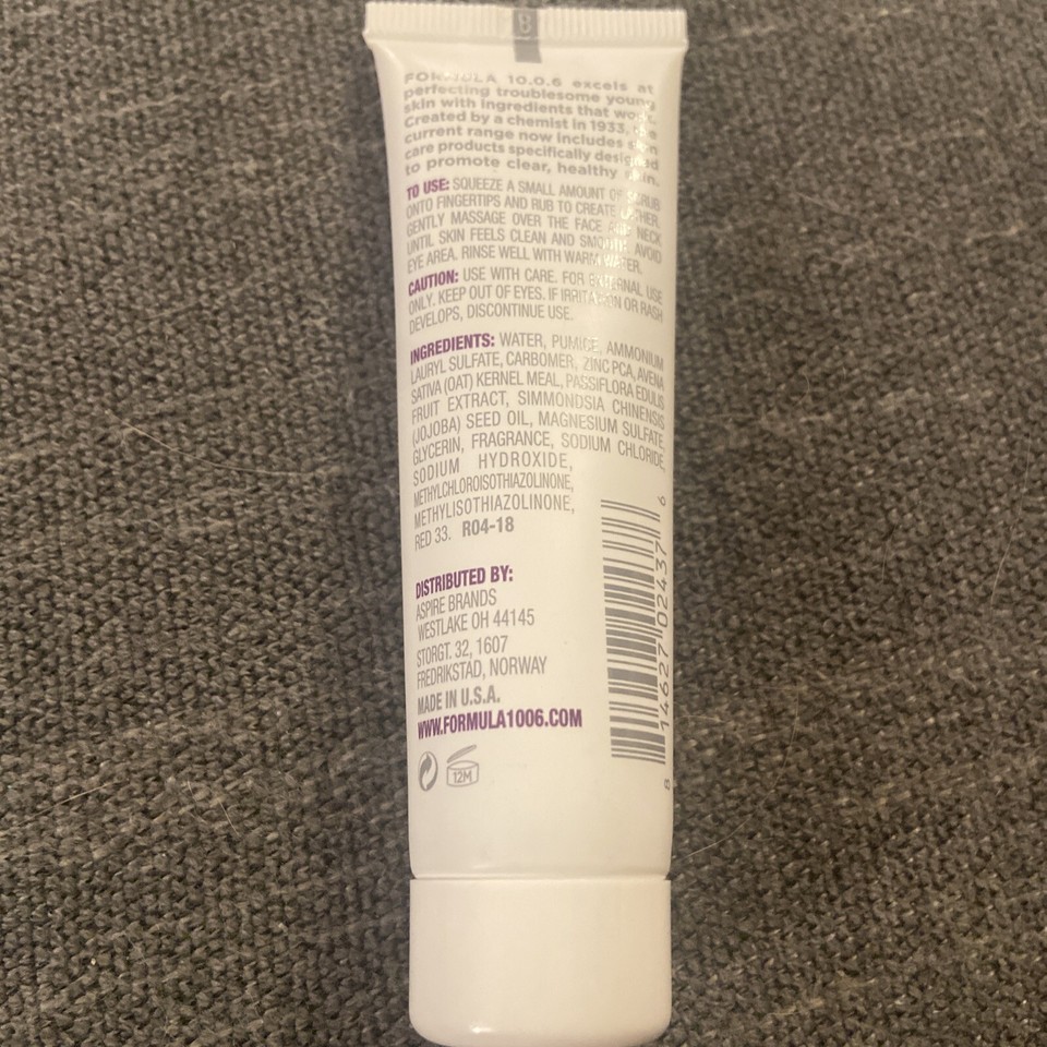 FORMULA 10.0.6 One Smooth Operator Pore Clear Face Scrub Zinc+Oat ...