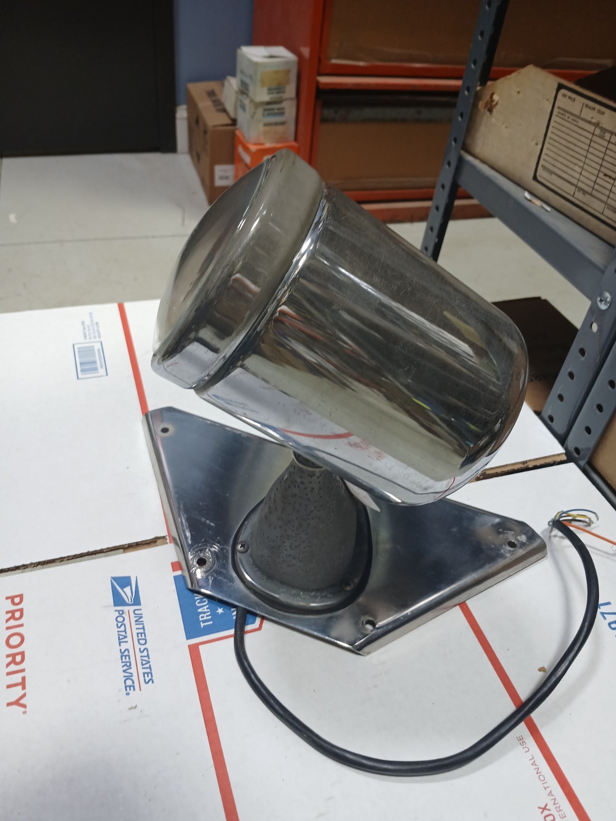 Ray Line 4"diameter motorized remote Searchlight with Control Panel