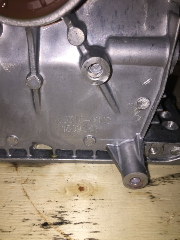 Predator 670 cc 22hp *BLOCK ONLY* 61614 New OEM Engine Block V Twin ...
