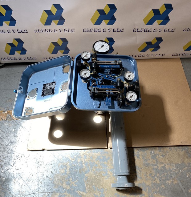 Masoneilan Dresser 12801-20 Size 14 Pneumatic Liquid Level Controller ...