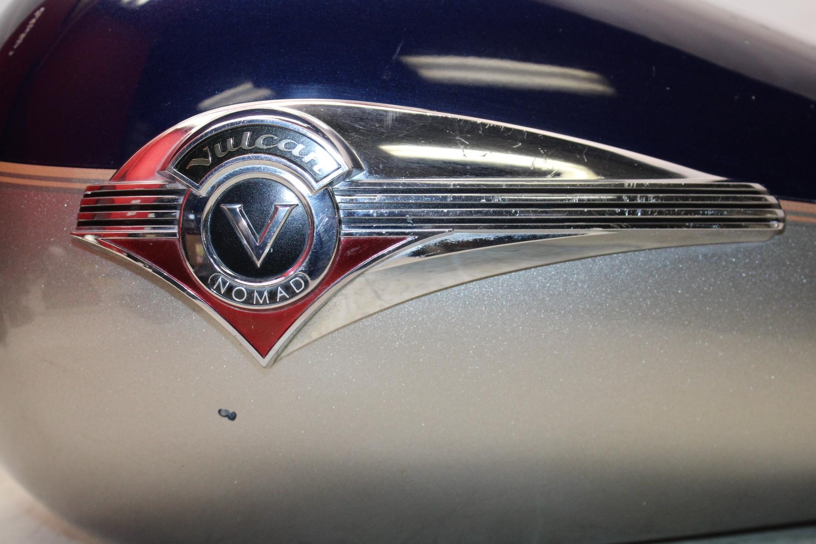 2004 Kawasaki Vulcan 1500 Vn1500l Nomad Fi Gas Tank Fuel Petrol ...