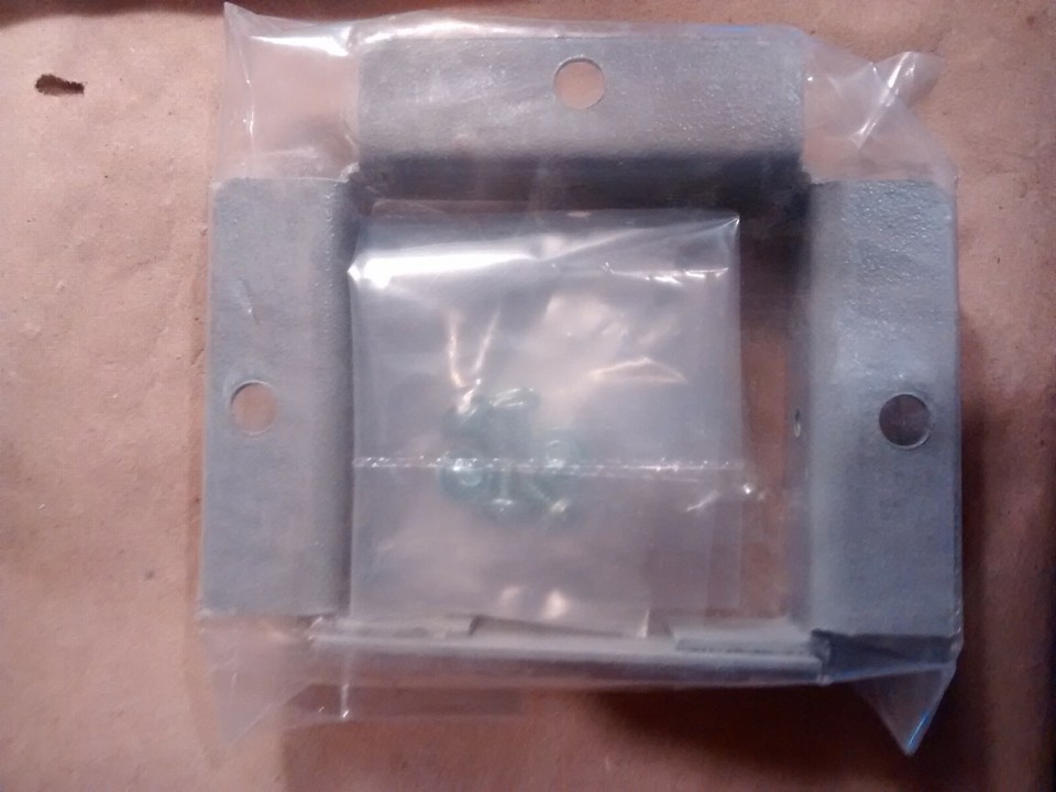 New Wiegmann Wireway PA0202 Panel Adapter 2.5" x 2.5" Gray Steel - Fast ...